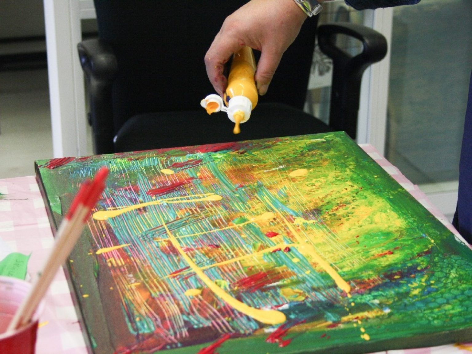 Workshop Action Painting - Leef je uit met verf - ArtPub